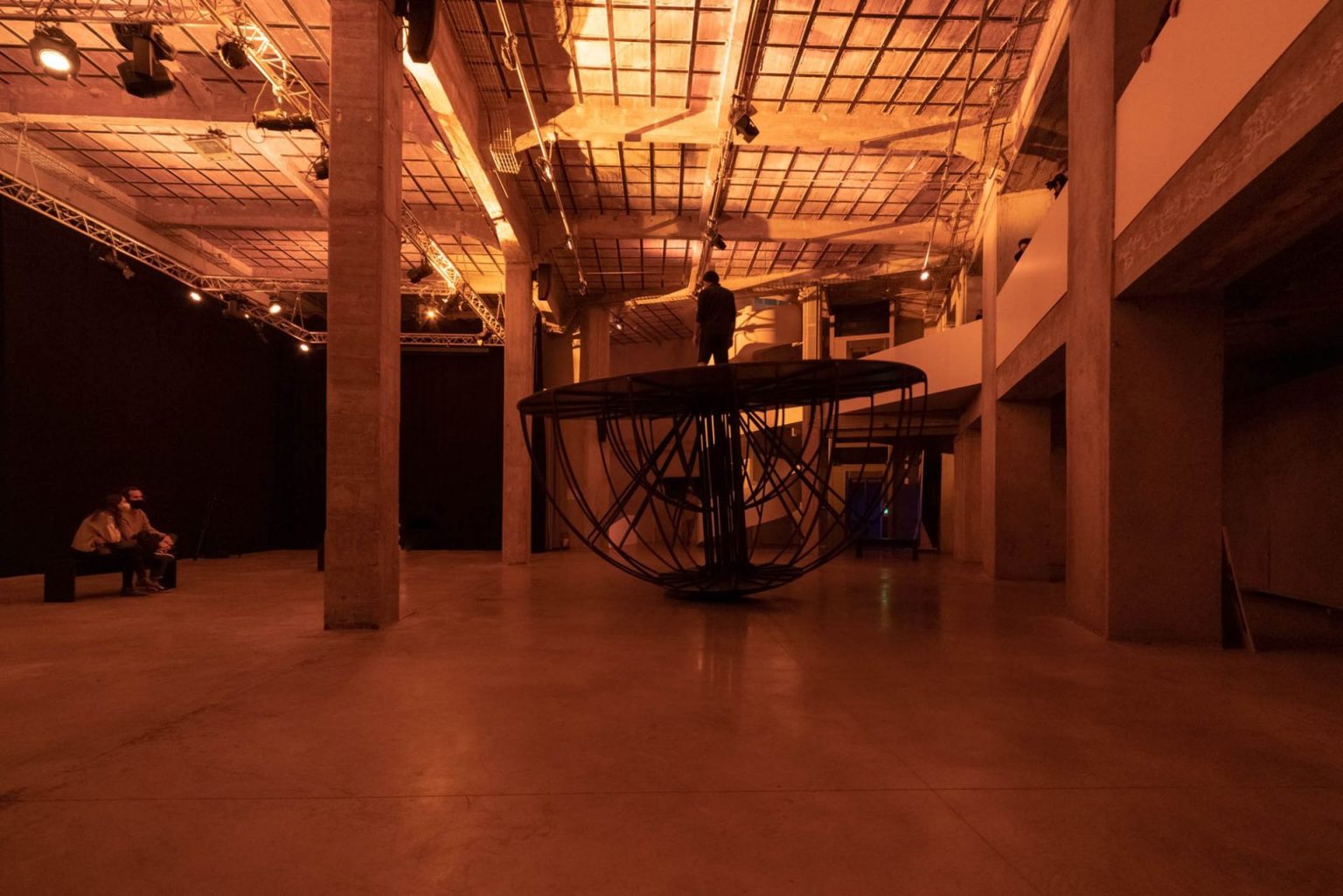 Gustavo Sumpta’s Unusual Artistic Performace – OTIIMA