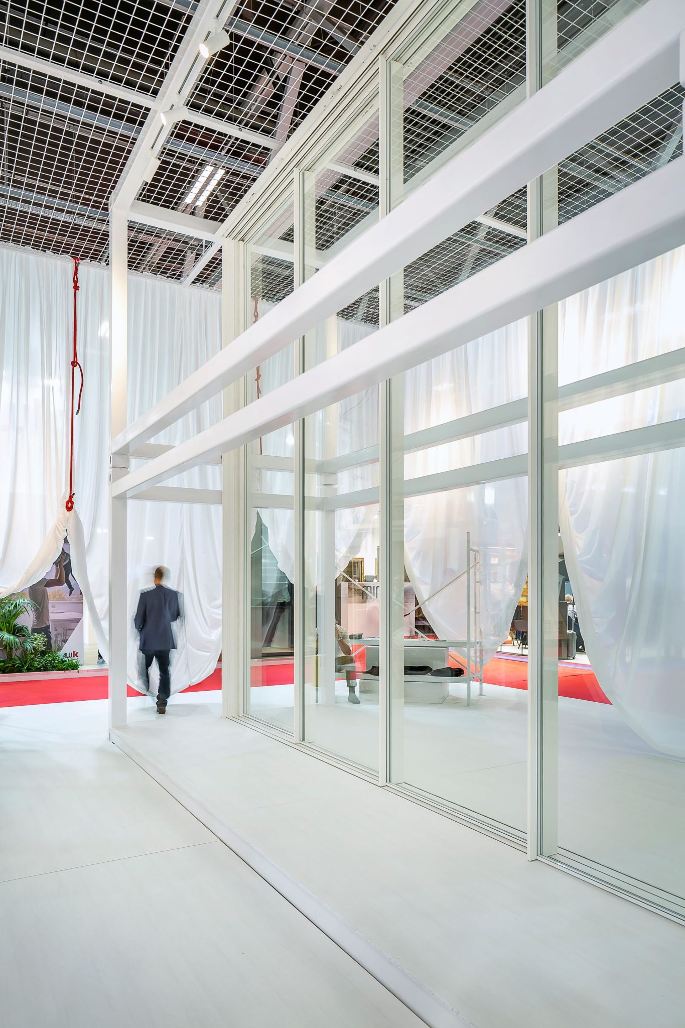 OTIIMA’s Synchronized Sliding Door System | The Timeless Fusion of ...