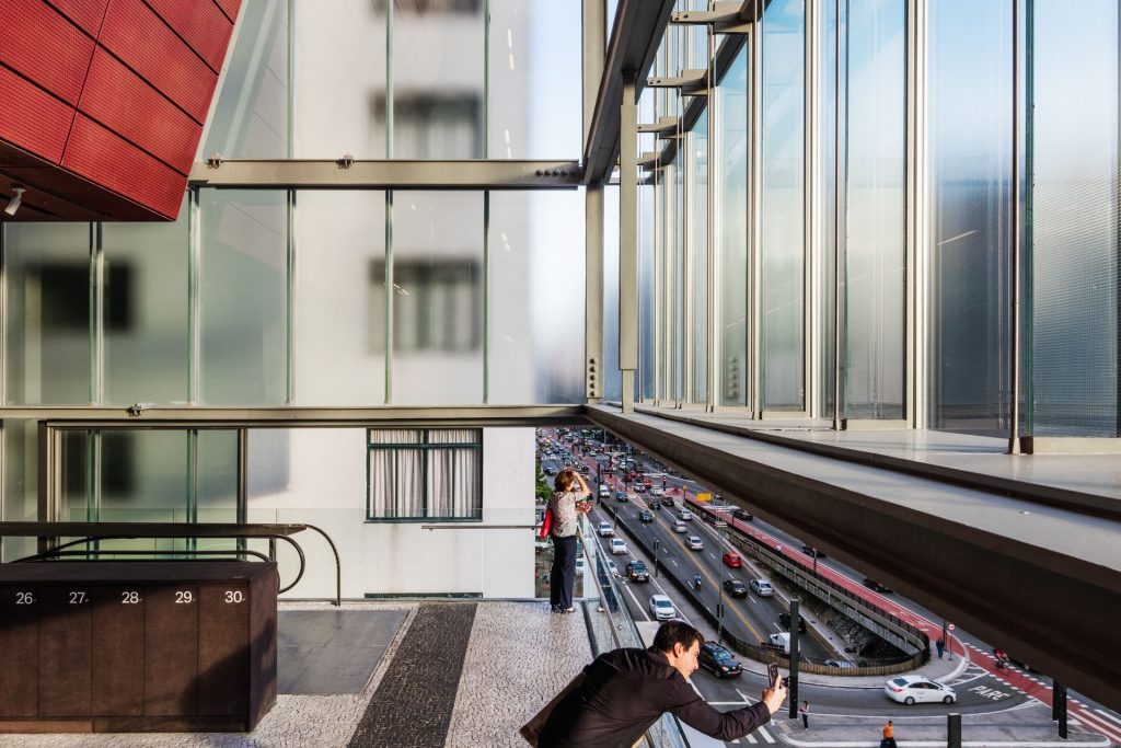 Transforming Spaces: How Minimal Facades Redefine Modern Living – OTIIMA