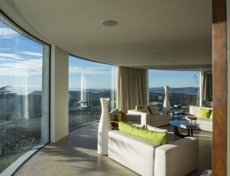 Curved Windows in Architecture: A Seamless Blend of Elegance and ...